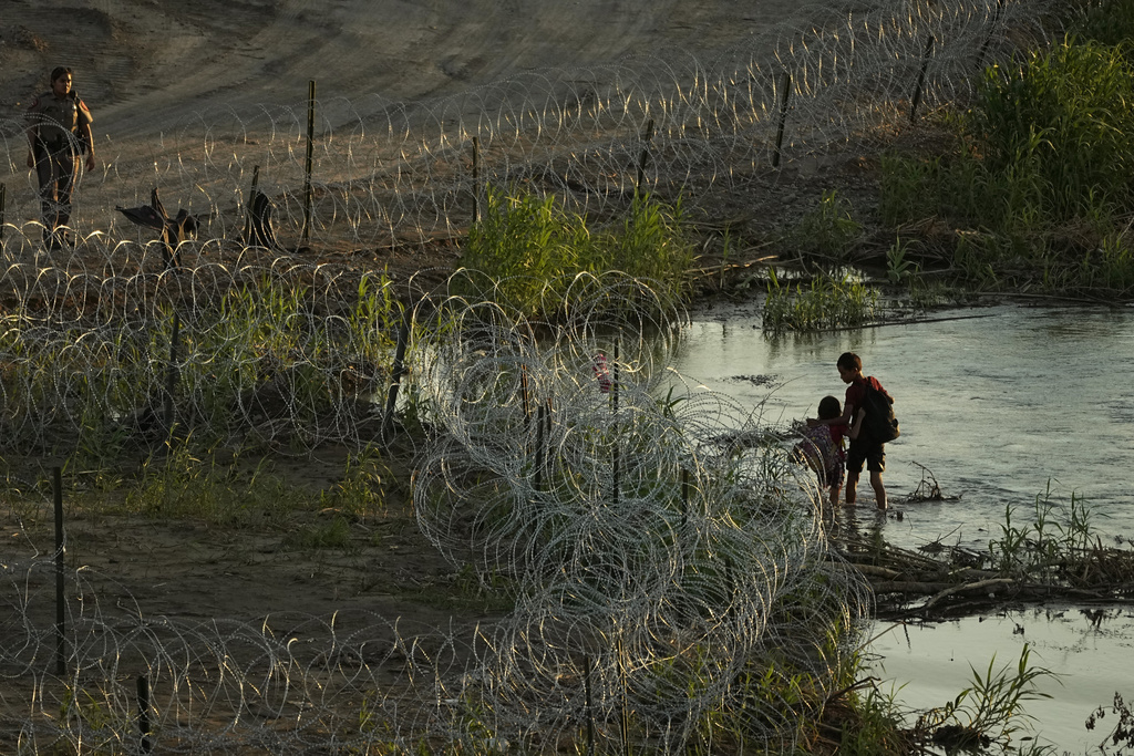Illegal crossings on the US-Mexico border rose in July but were still ...